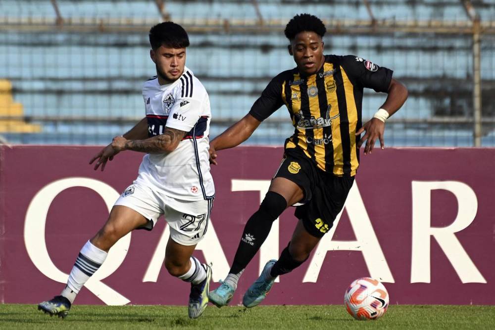 Real España limpia su imagen en Concacaf y se despide con triunfo