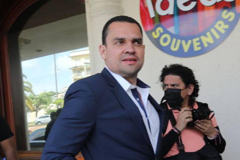 Tomás Zambrano, ratificado como jefe de bancada en el Congreso