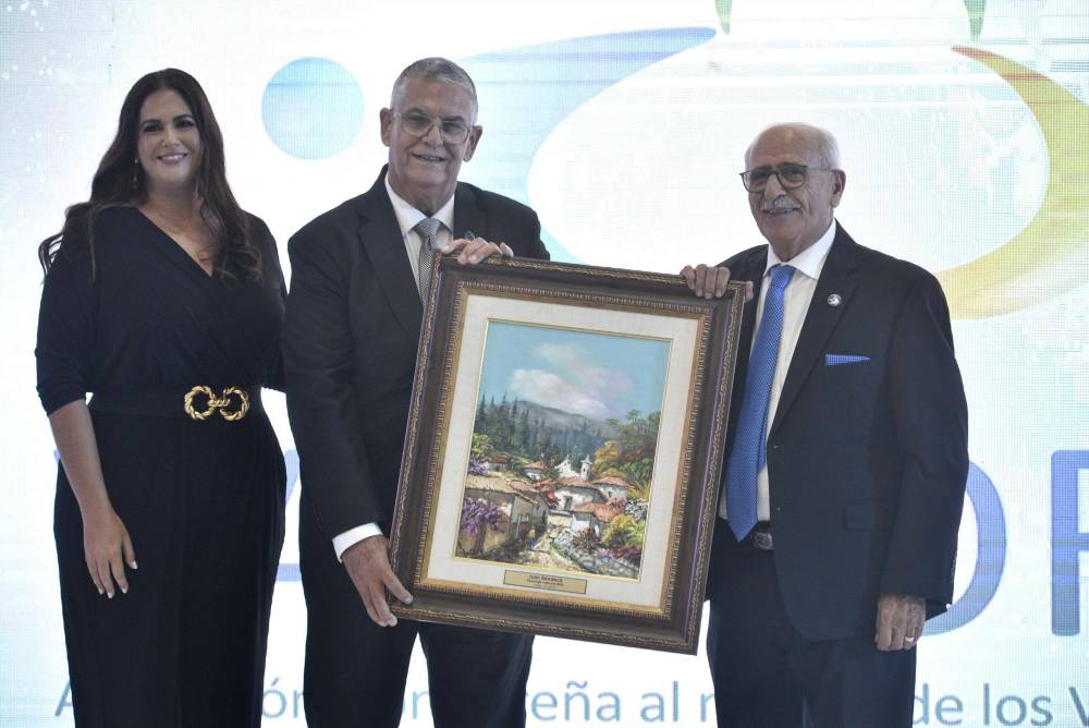 Juan Bendeck es homenajeado como el “Personaje Valmoral 2023”