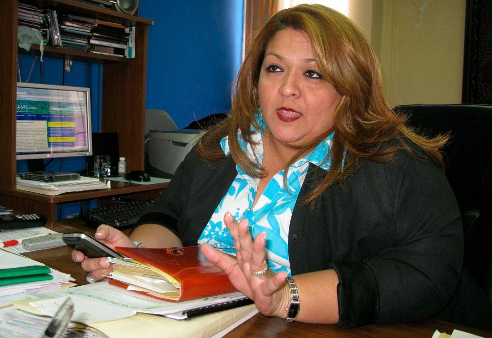 Por no leerle los derechos sobreseen a excaldesa de La Lima