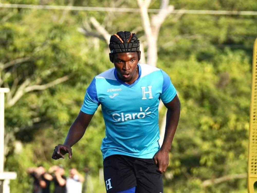 Alberth Elis firma contrato y está de regreso en el fútbol