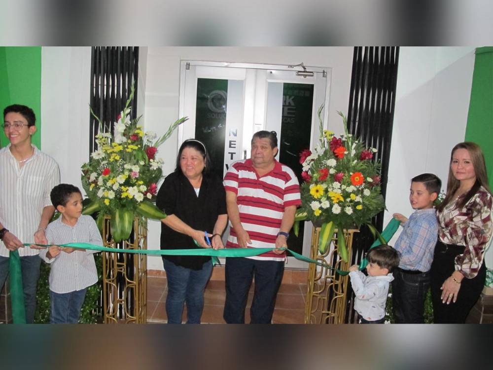 Network Place inaugura modernas instalaciones en su 18 aniversario