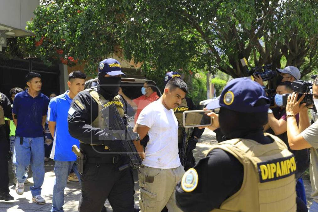 Con armas, droga y libretas capturan a “El Conejo Sanguinario”, presunto cabecilla de la MS-13 ...