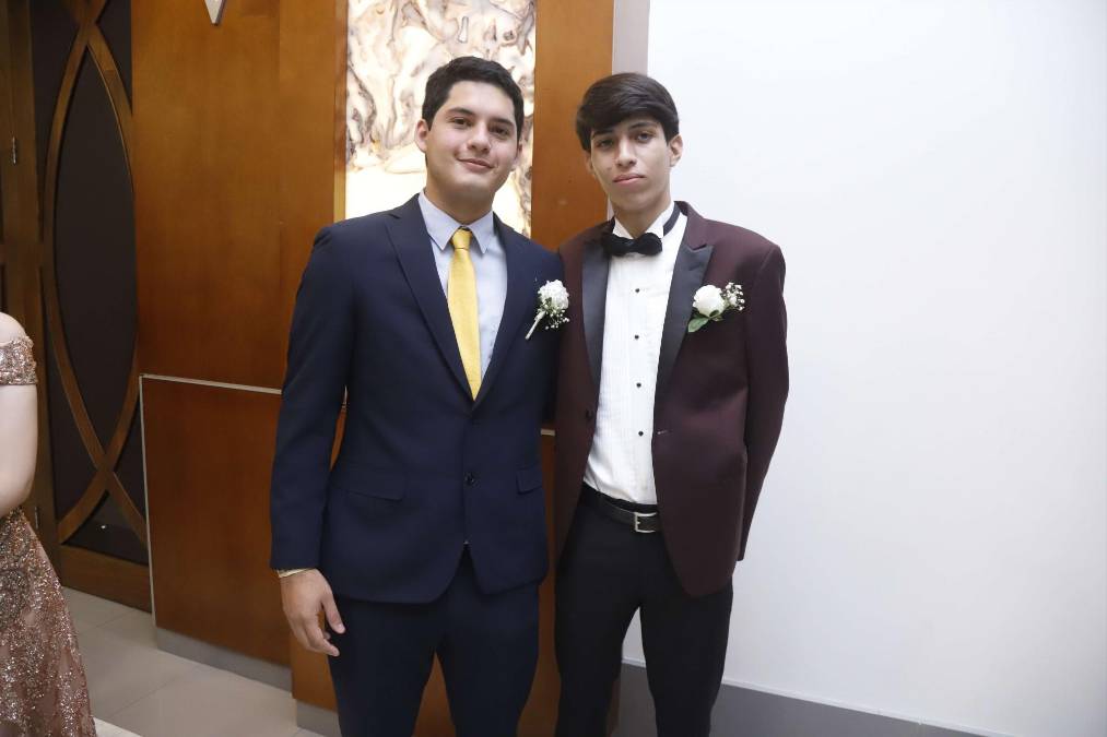 “Grad night” de los Seniors del Instituto Bilingüe Happy Days & Freedom