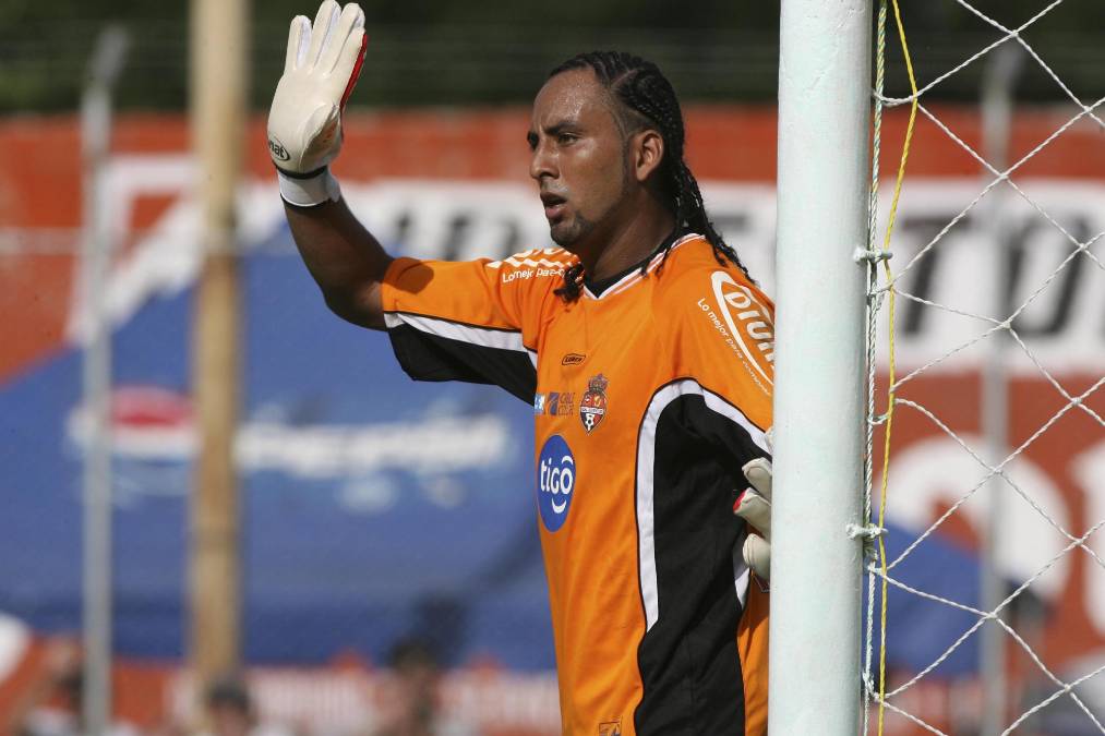 Desgarradoras imágenes: Llanto y dolor en último adiós a Elmer Canales