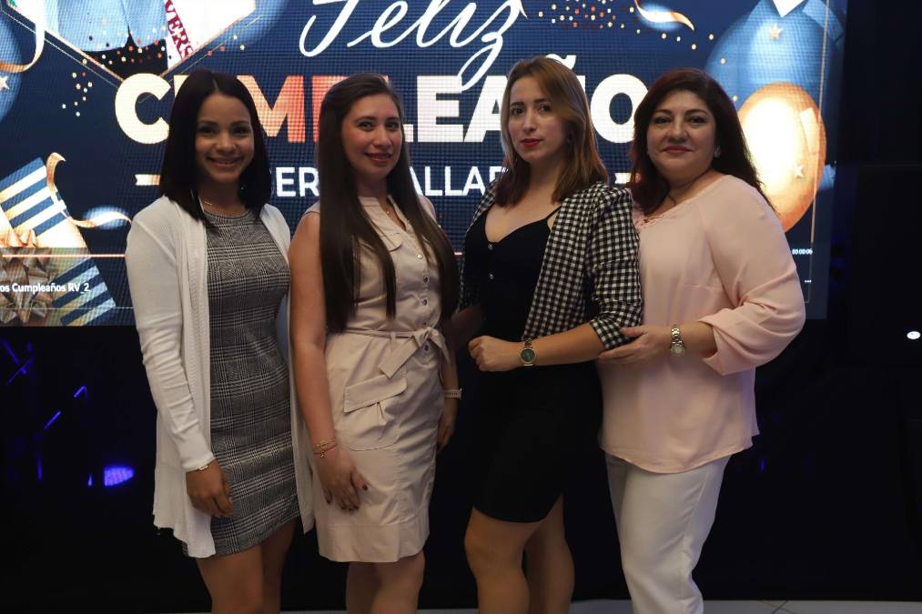 El empresario sampedrano Roger Valladares celebra su cumpleaños