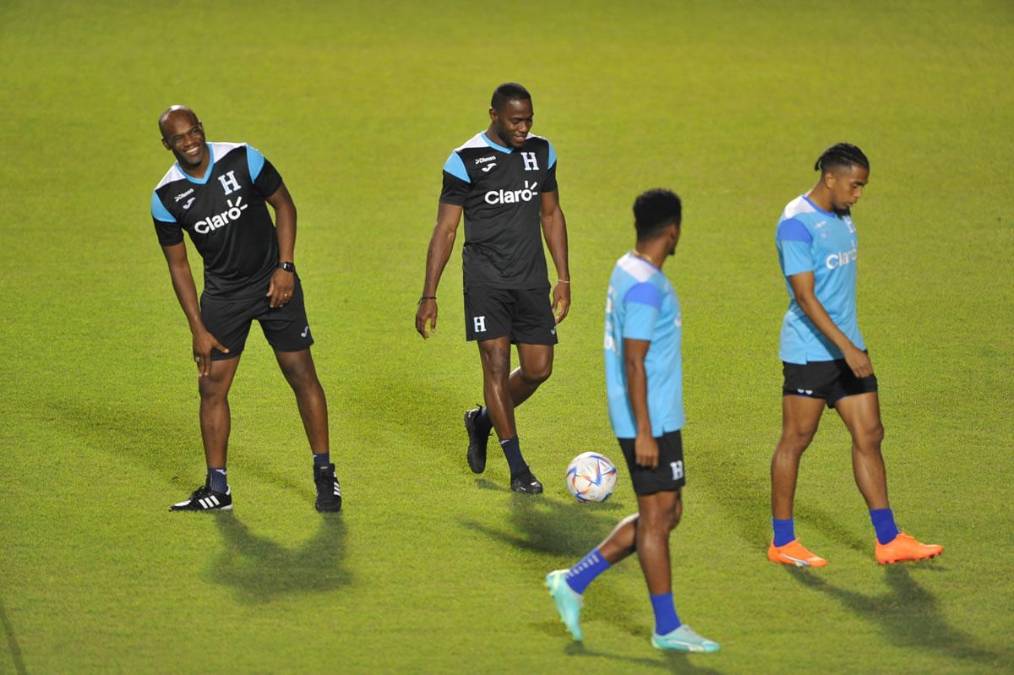 Uno llegó, otro se fue y Suazo dio cátedra: así fue la práctica de Honduras