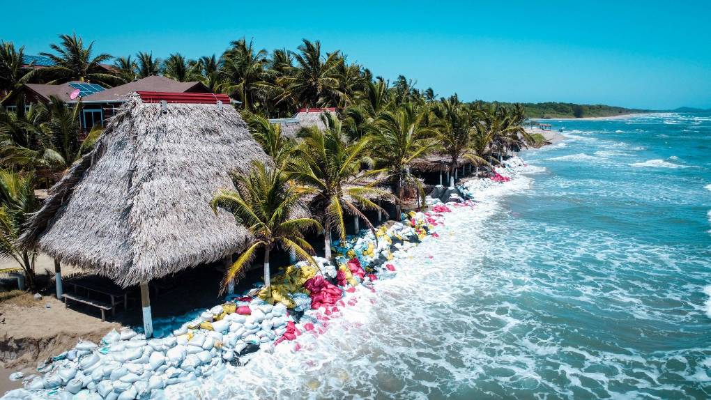 El mar retrocedió: la Miami de Tela vuelve a recuperar su playa