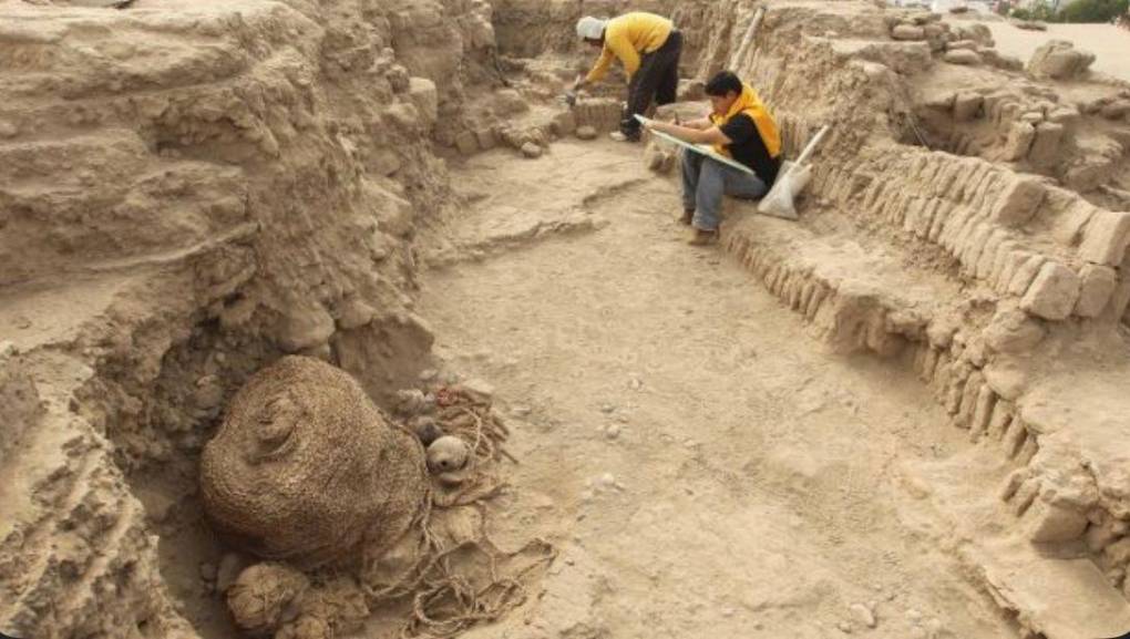 Así son los ocho fardos funerarios encontrados en Perú