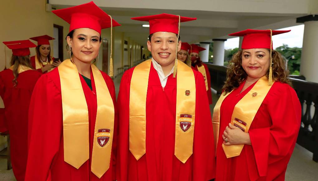 Graduación UTH Florida University - Diario La Prensa