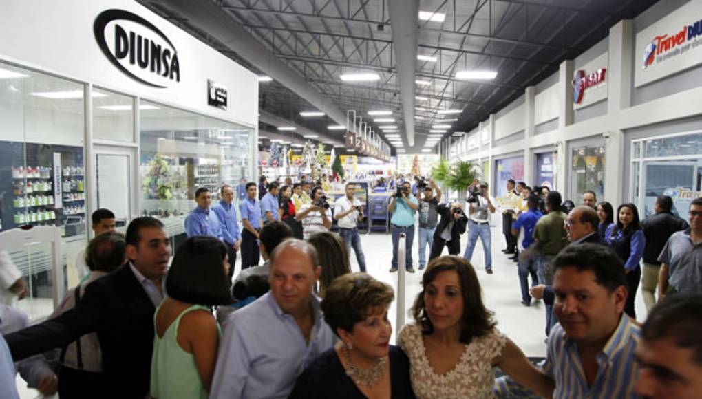 Diunsa inaugura moderna tienda en La Ceiba - Diario La Prensa