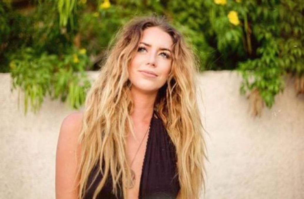 Muere en accidente de carro la cantante Kylie Rae Harris