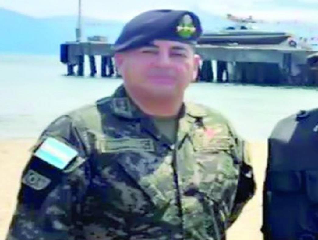 Remueven de su cargo a coronel de las Fuerzas Armadas