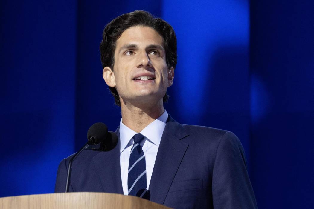 Jack Schlossberg anuncia candidatura al Congreso por Nueva York