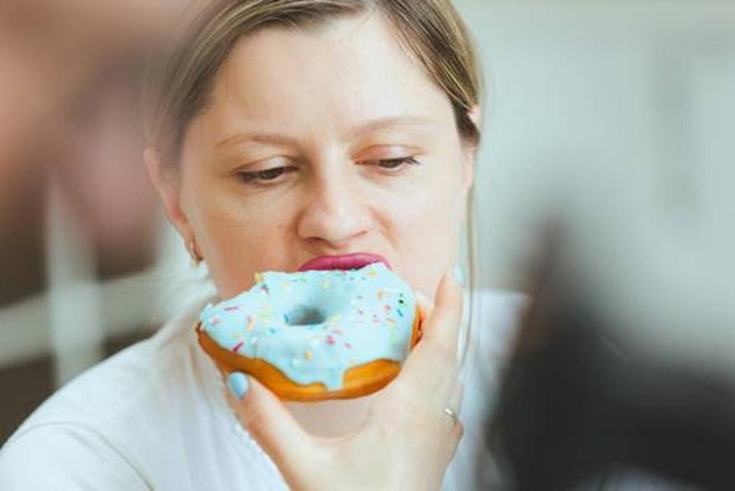 Señales de exceso de azúcar en el cuerpo y sus consecuencias