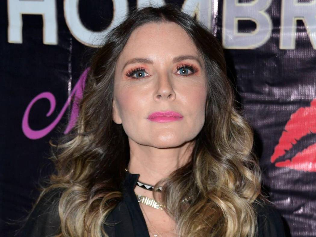 Issabela Camil inicia proceso legal por serie de Luis Miguel