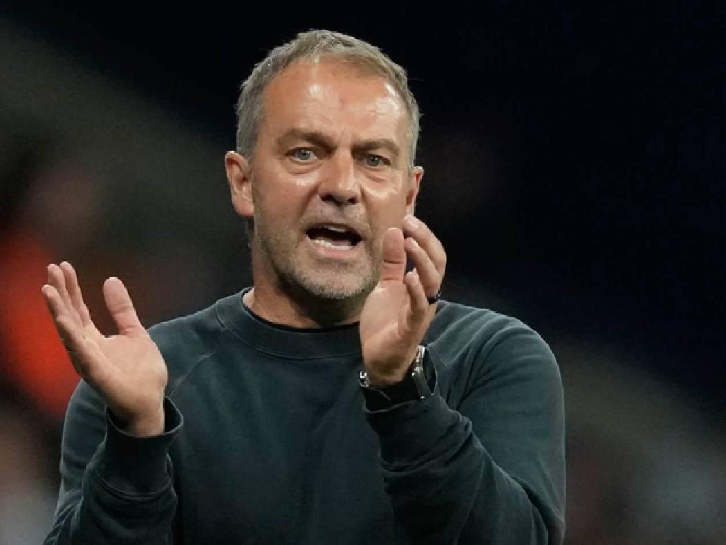 Hansi Flick reacciona tras ser campeón con Barcelona en LaLiga