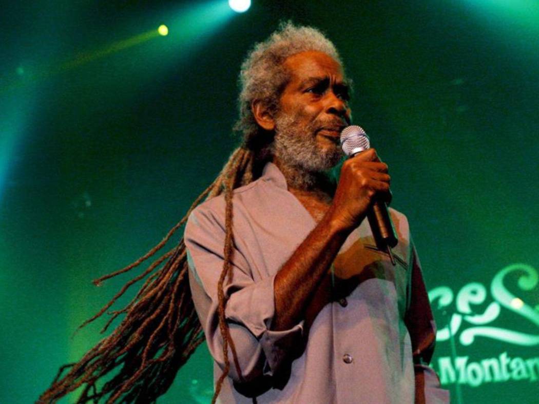 Fallece Max Romeo, leyenda del reggae jamaiquino, a los 80 años