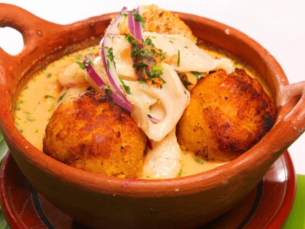 Machuca con sopa marinera
