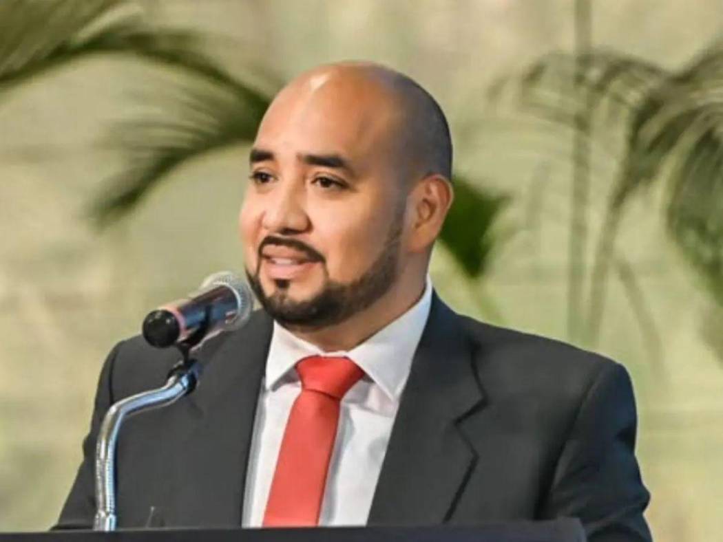 Es falso que Daniel Sponda haya sido juramentado en el Partido Liberal