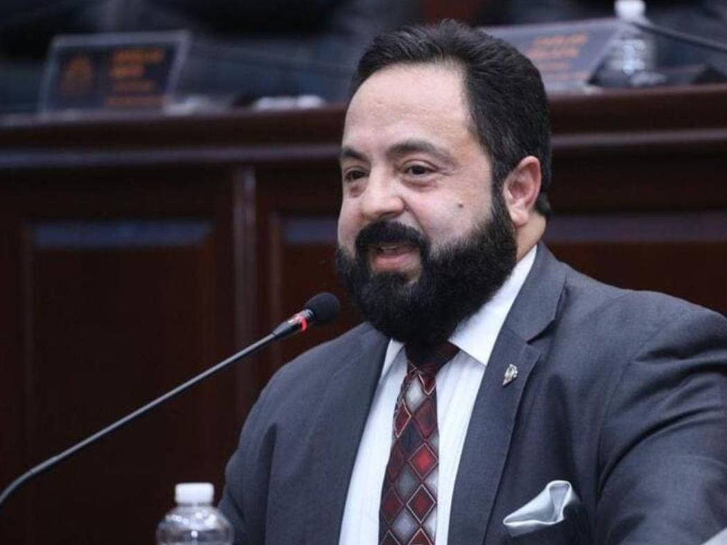 Luis Redondo convoca a reunión a la comisión permanente