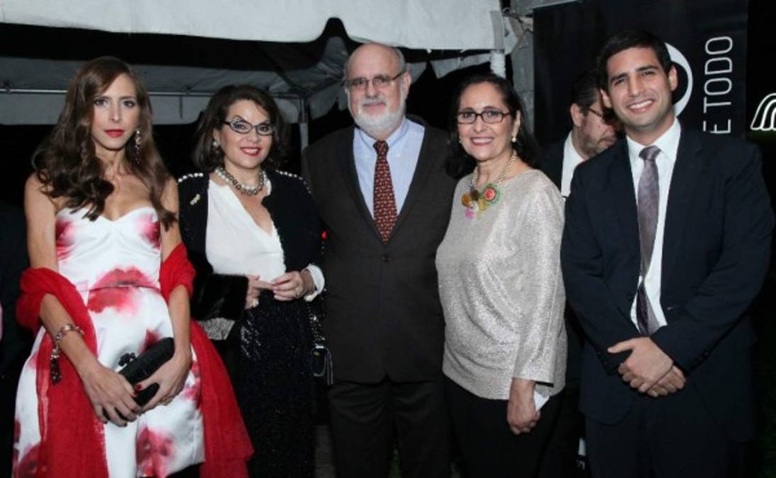 La Cumbre se transformó en rosa