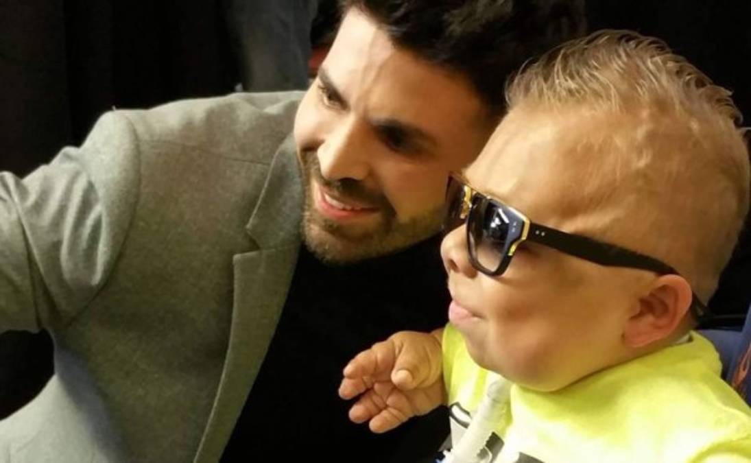 Christopher Álvarez, el amigo de de las estrellas