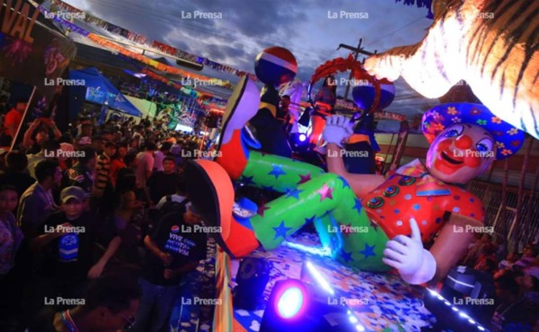 Las 25 mejores fotos del Carnaval Internacional de La Ceiba