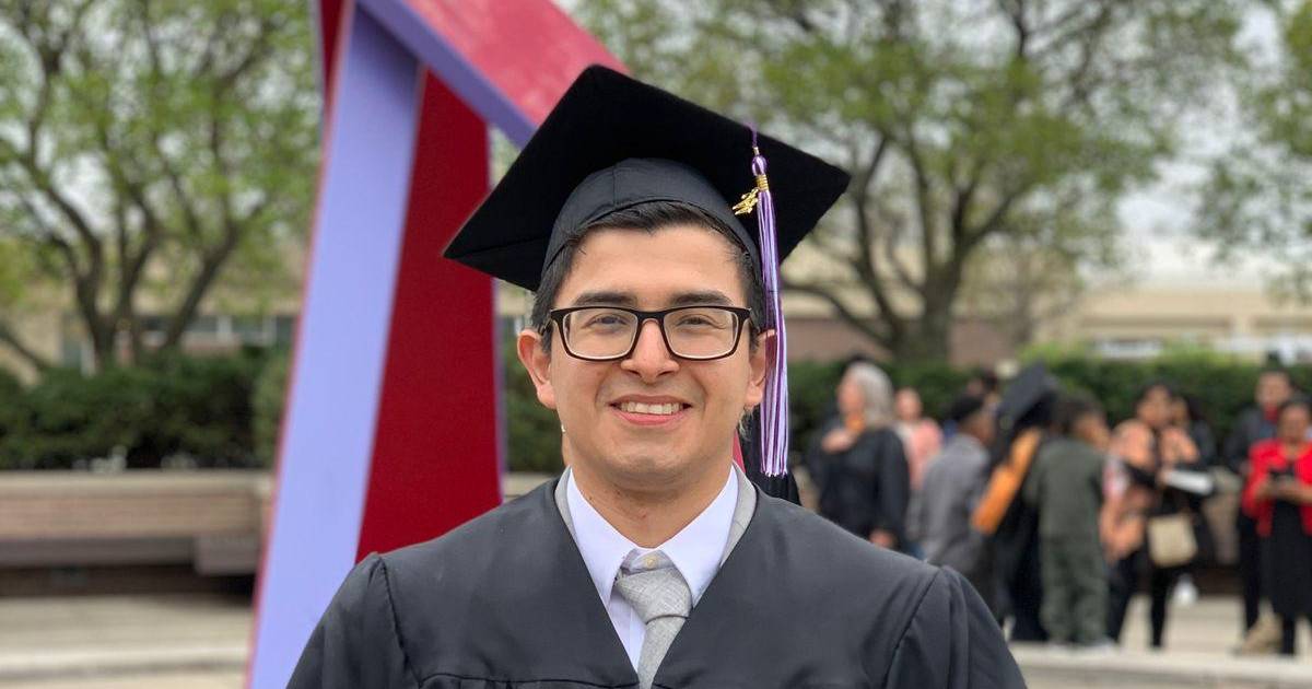 Hondureño se gradúa con honores de la carrera de Física en Estados Unidos