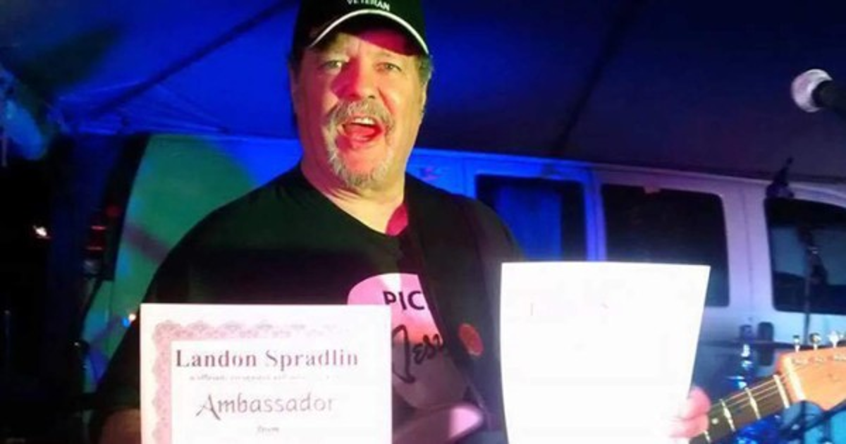 Pastor que tildó de ‘histeria’ al coronavirus fallece de COVID-19 días ...