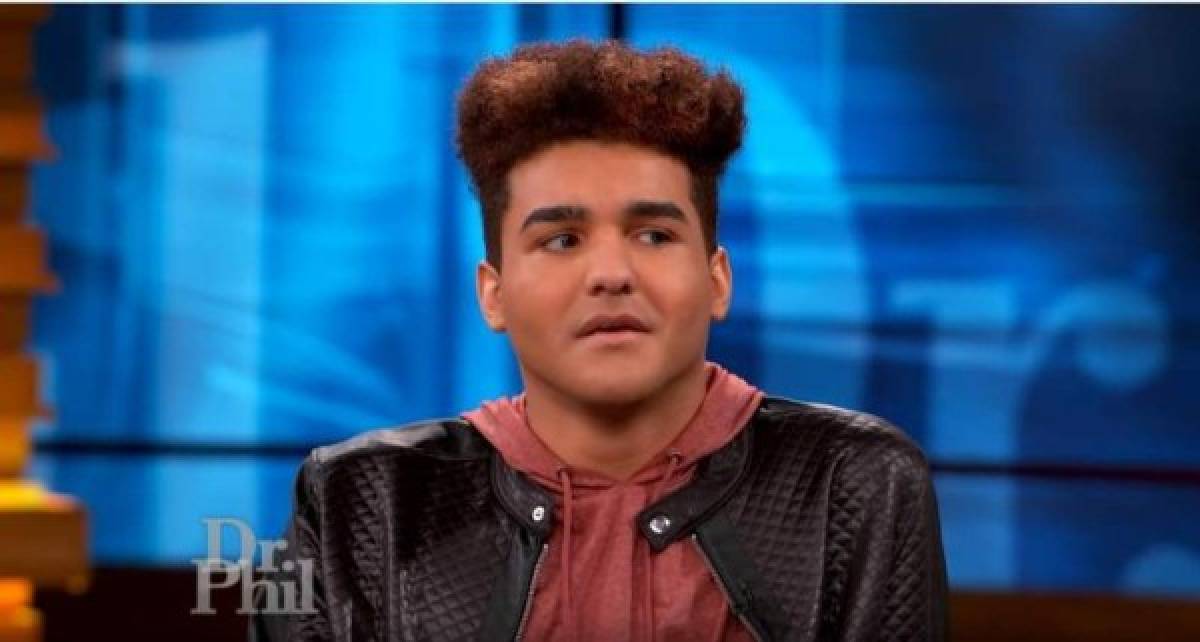 Influencer contrae Covid-19 luego de lamer inodoro por hacer reto en ...