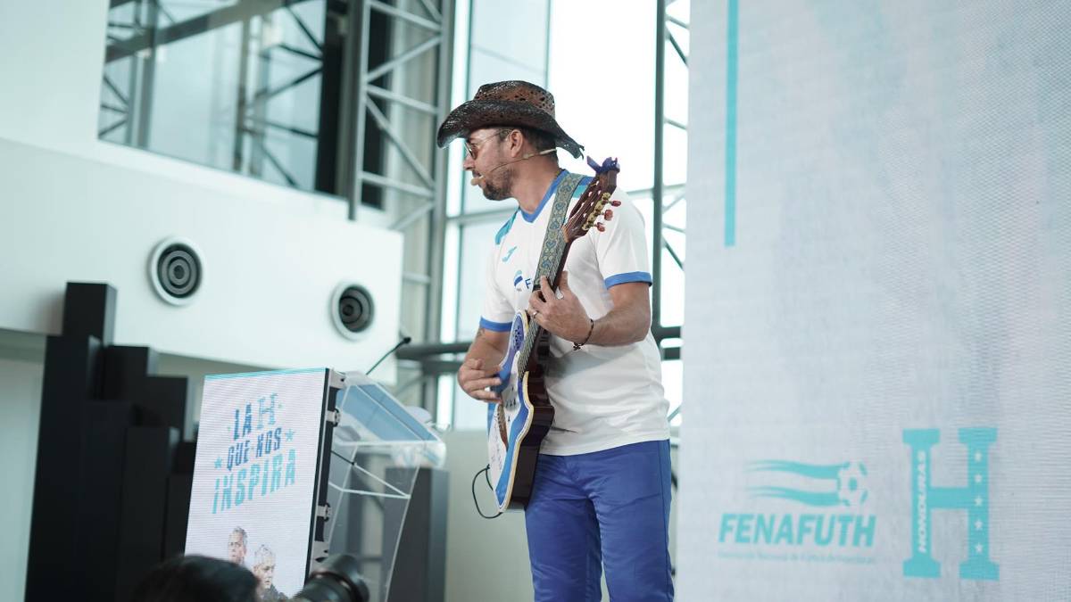 Reinaldo Rueda fue sorprendido en su presentación con Honduras