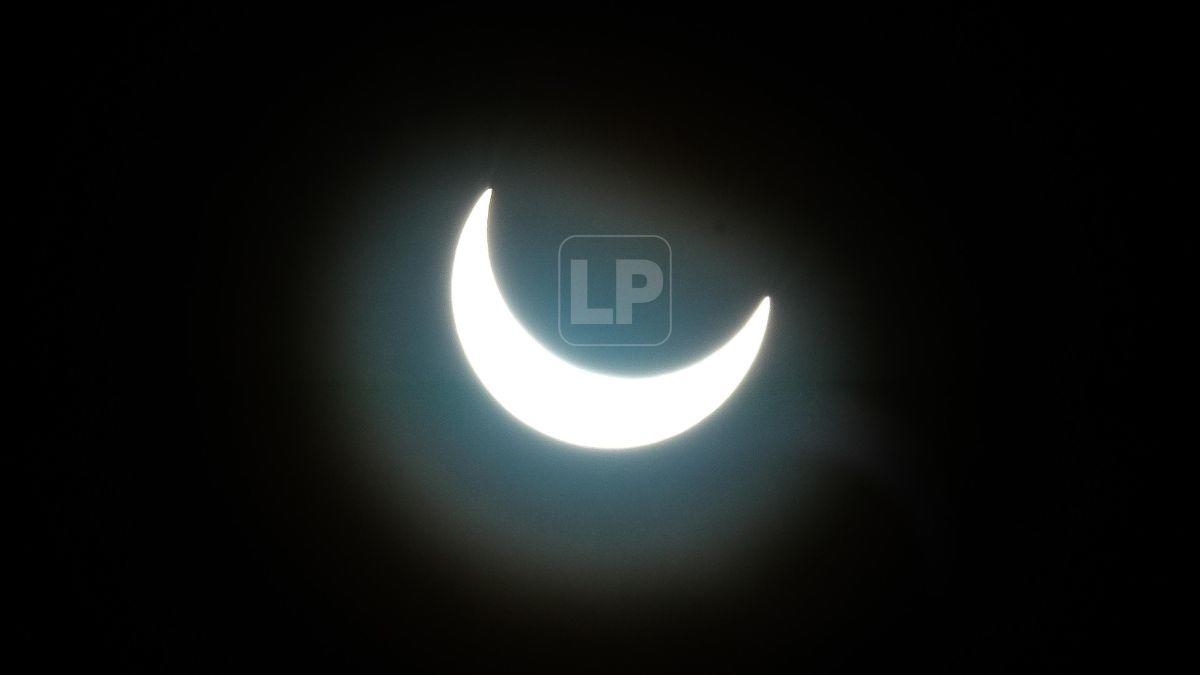 ¡Espectacular! Fotos del eclipse solar que oscurece a Honduras