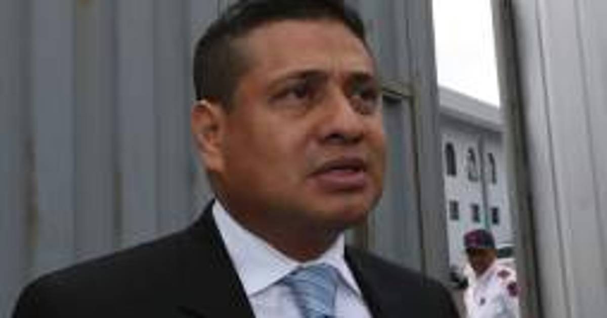 Suspenderán permiso de Rommel Martínez