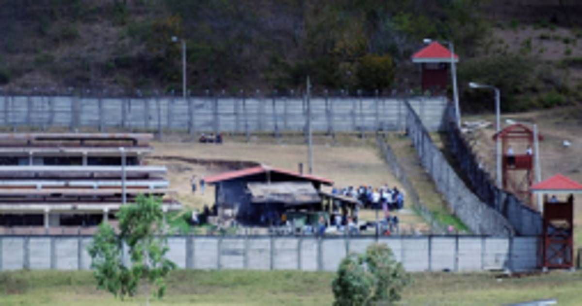 Reos retienen y liberan a director de cárcel en Nicaragua