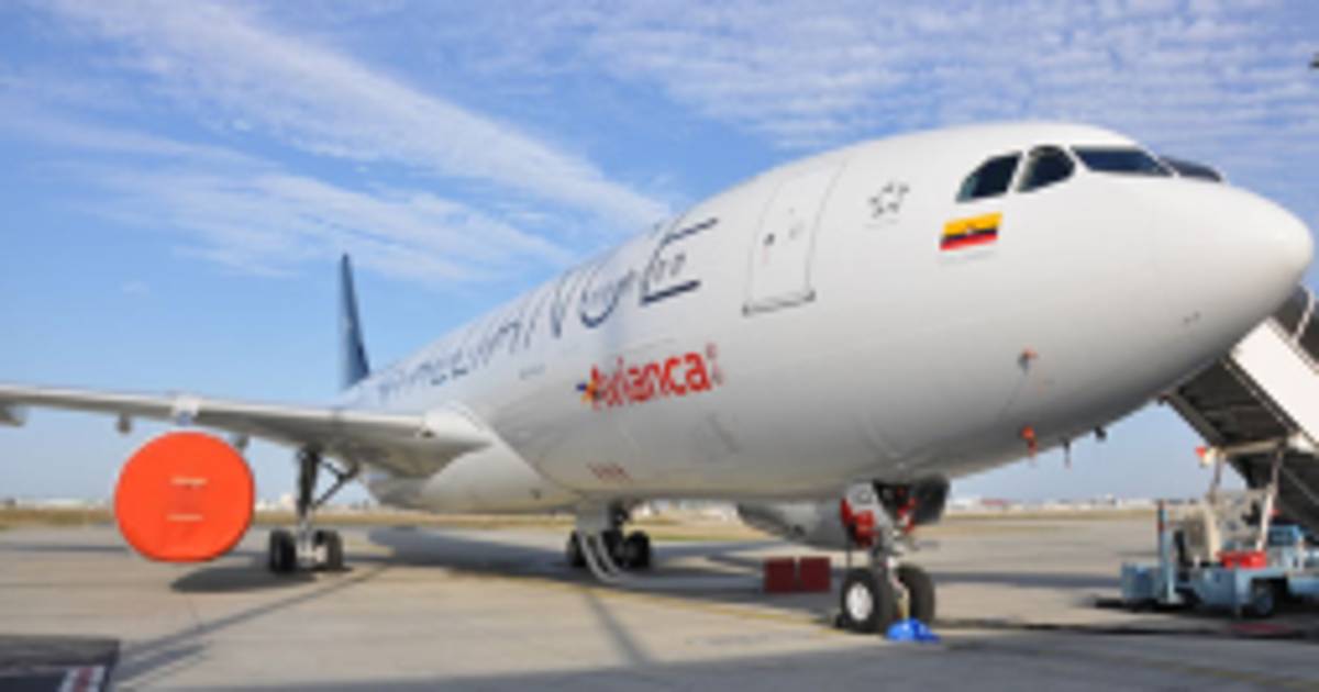 Taca incorpora avión número 100 a su flota