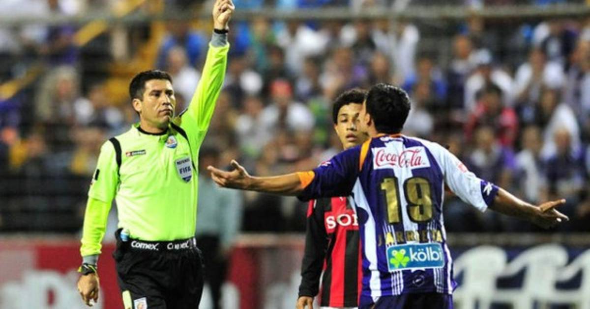 El tico Walter Quezada pitará el México-Honduras