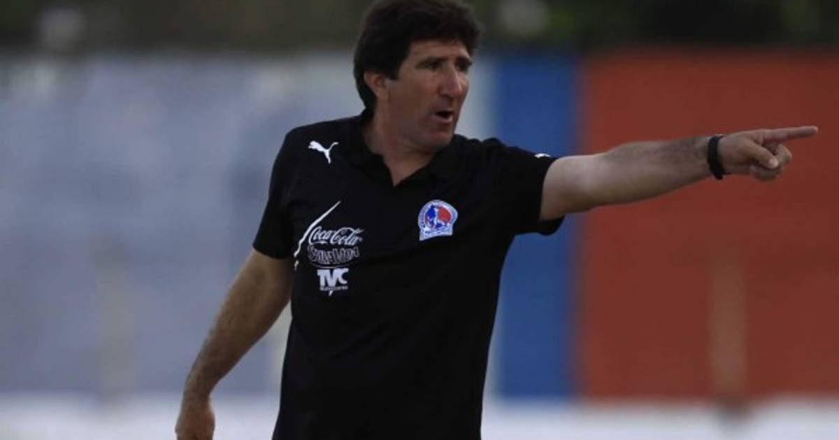 Héctor Vargas: 'Me está gustando como juega Olimpia'