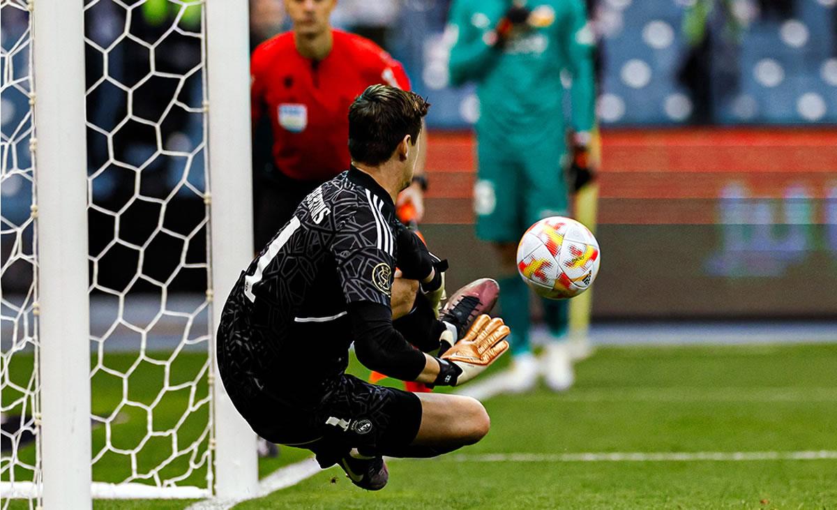 Courtois mete al Real Madrid en la final de Supercopa de España