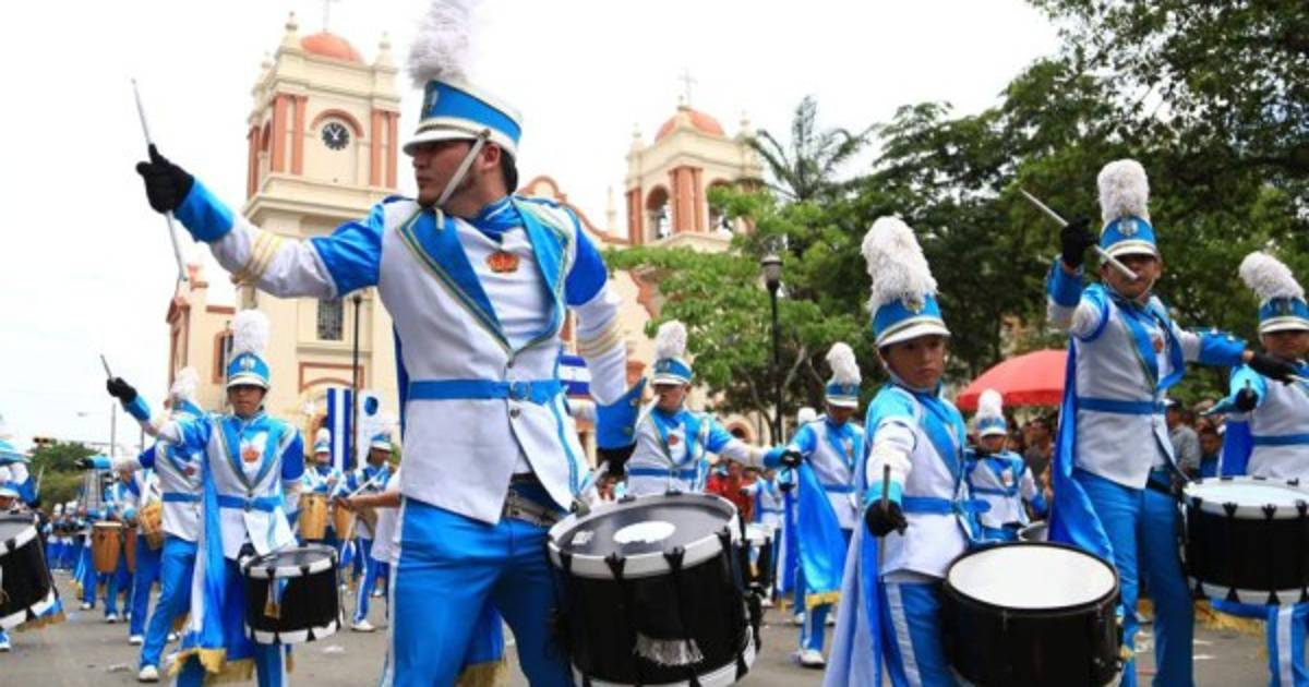 Banda del JTR entrena duro para ganar el primer Ceufest