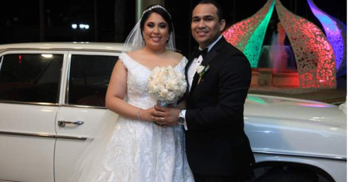 Juan Ramón Rodríguez y Nabila Miranda intercambian sus votos de amor eterno