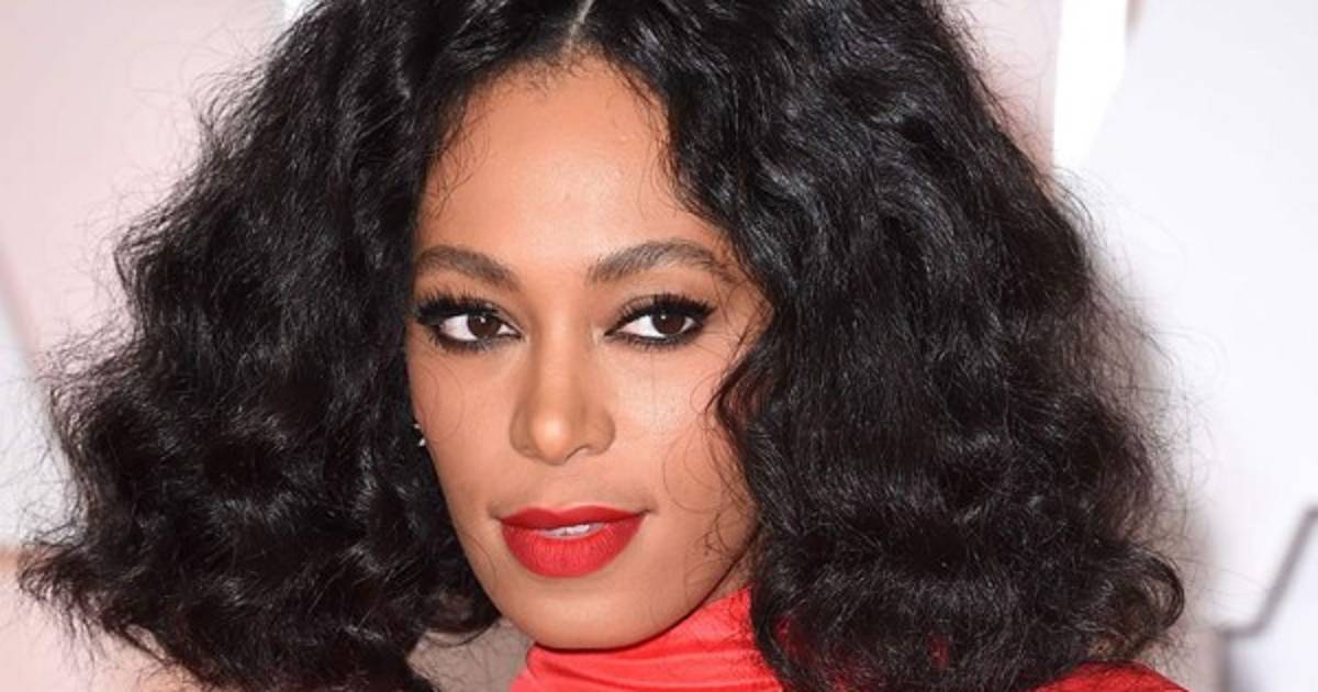 Adiós al pelo liso ¡andar colocha está de moda!