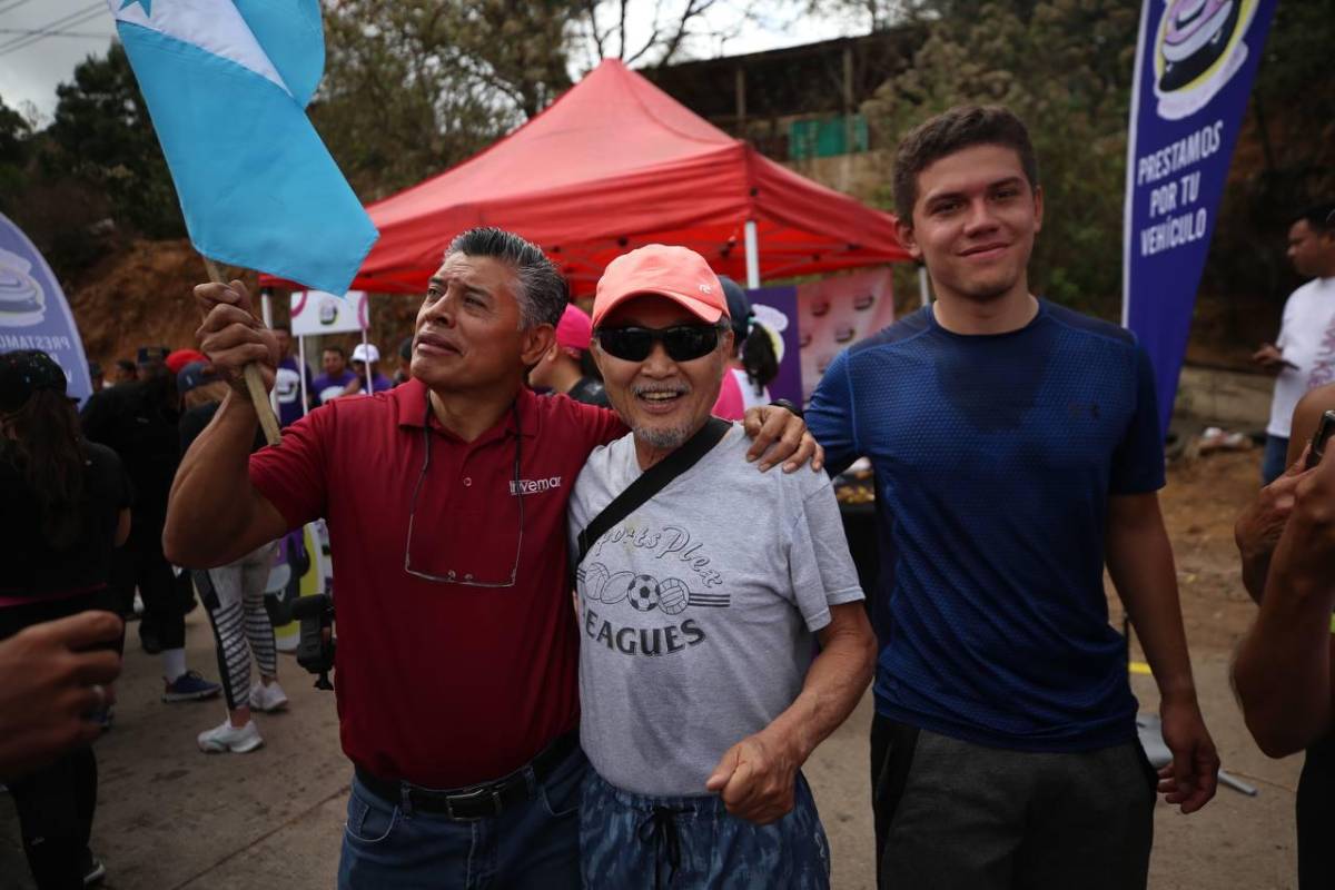 Como héroe reciben a Shin Fujiyama al llegar a Tegucigalpa