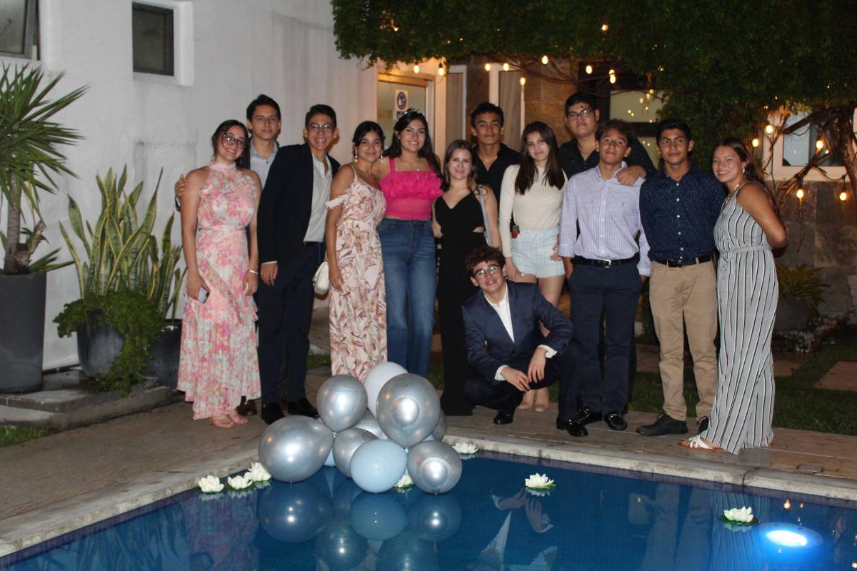 Daniela Isabel Alberto Lara celebra sus fabulosos quinceaños
