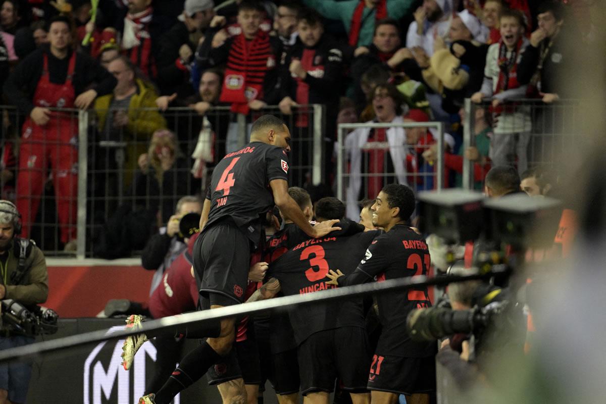 El Leverkusen de Xabi Alonso aplasta al Bayern y sigue invicto: tabla de la Bundesliga