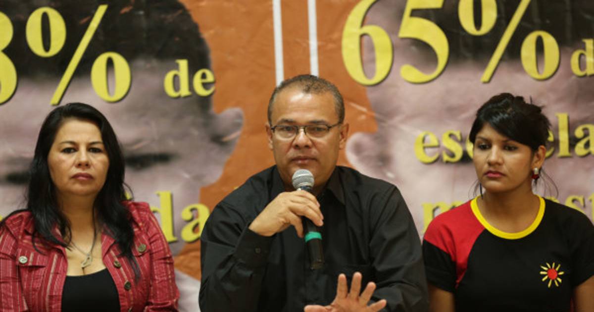 Andrés Pavón dice que no confía en la Fiscalía