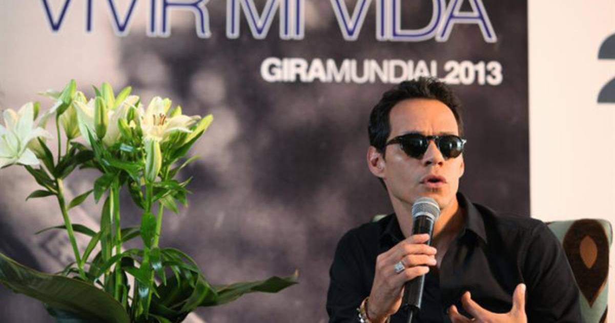 Marc Anthony, loco por leer autobiografía que Jennifer López
