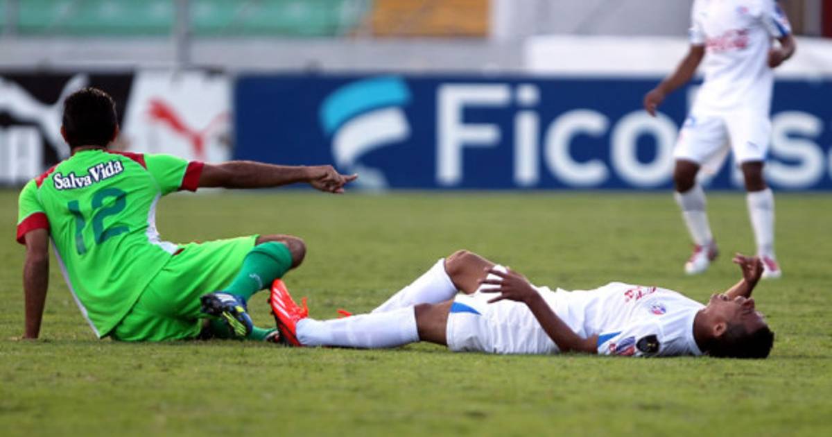 Video: La dura entrada de Rommel Murillo a Bayron Méndez