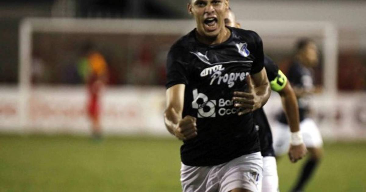 Ángel Tejeda aun puede salir al extranjero