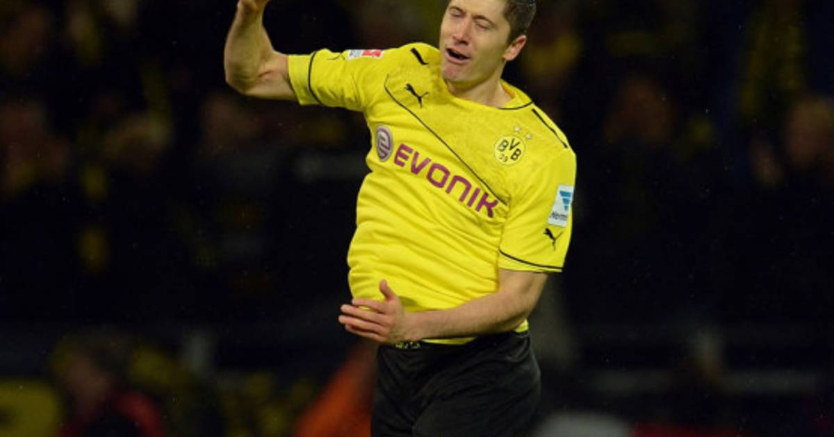 Borussia Dortmund arrasa al Stuttgart con tres goles de Lewandowski